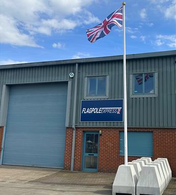 Hire Classic Fibreglass flagpole with free standing base - Flagpole Express